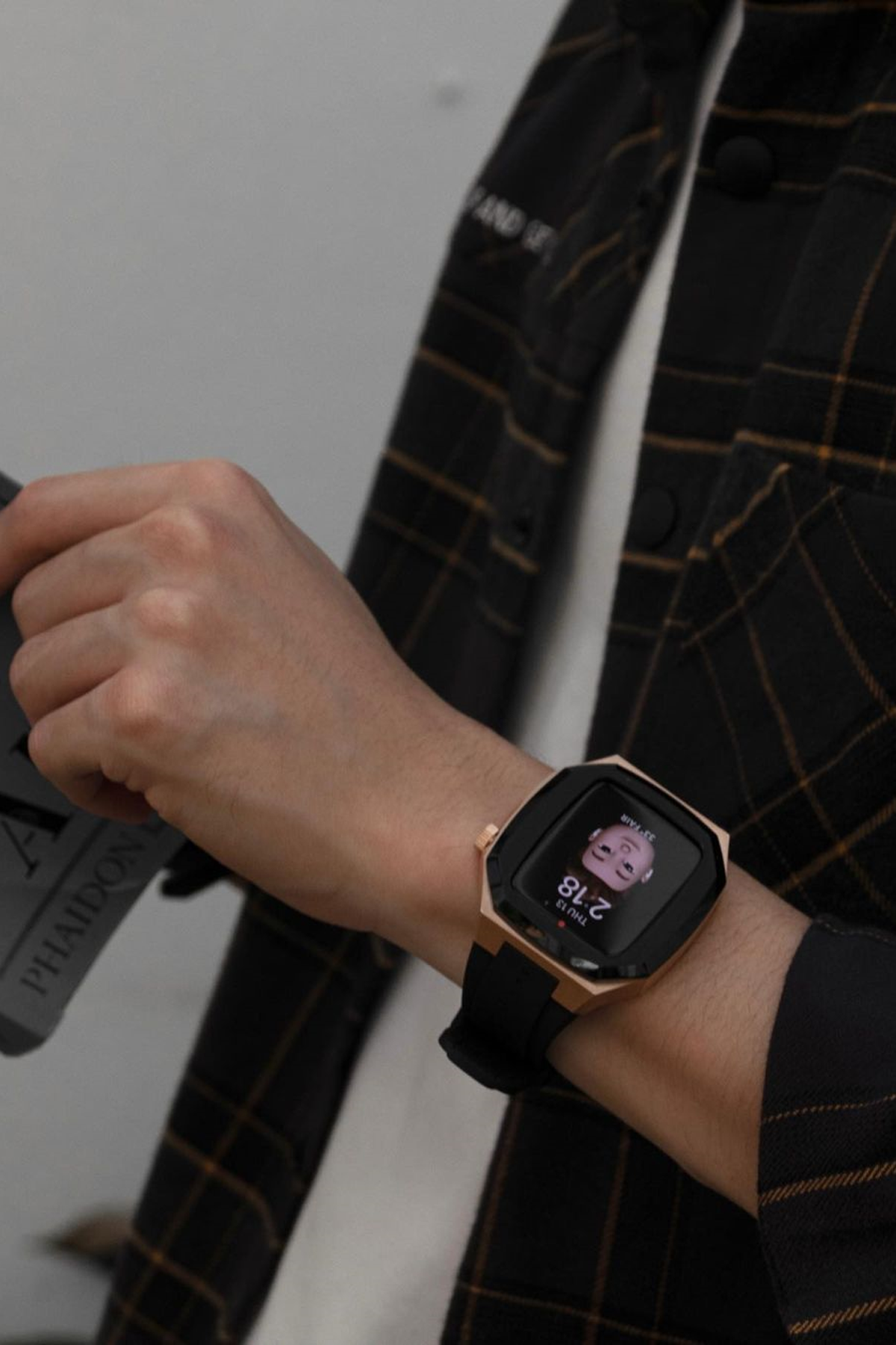 How to assemble your smartwatch case | DW